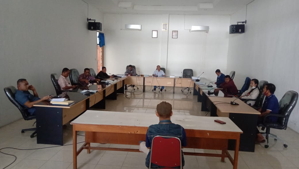 DPRD Sikka Nilai Manajemen Hotel Nusra Peras Karyawan – Global Flores