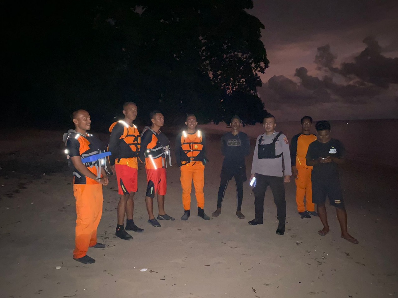Sempat Menghilang Nelayan Asal Sikka Ditemukan di Pulau Suanggi ...