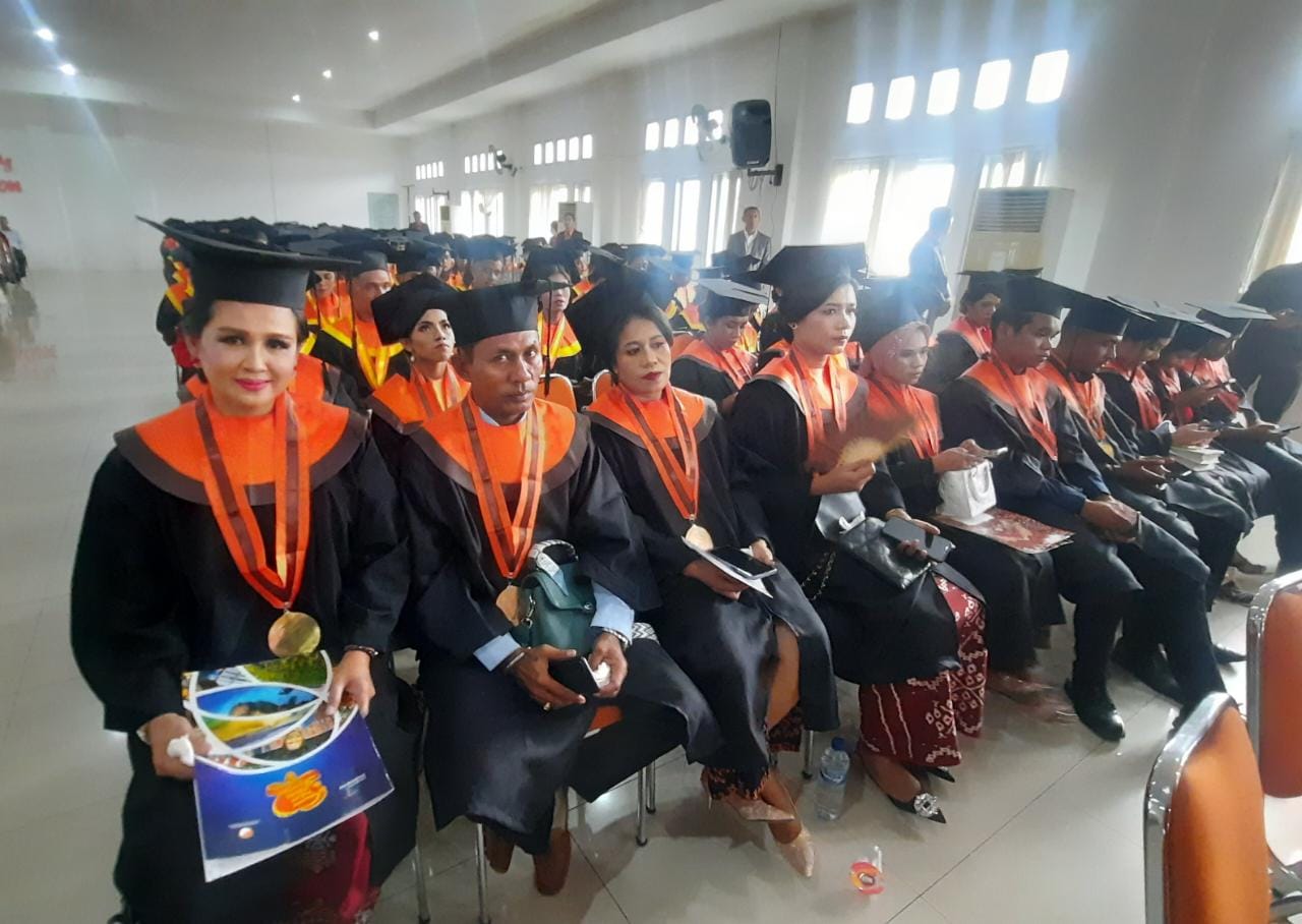 Pendidikan, Media Paling Relevan Memutus Mata Rantai Kemiskinan ...